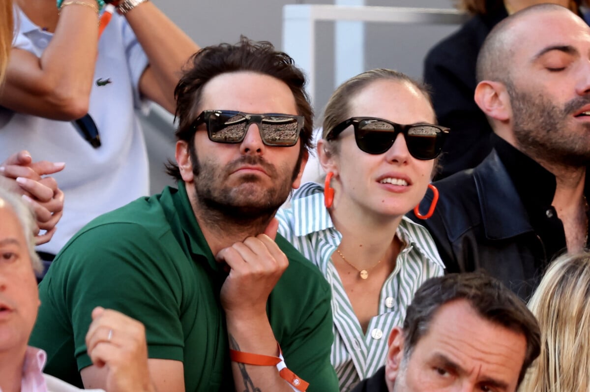 Photo : Pio Marmaï et sa compagne Charlotte Ranson - Célébrités dans ...