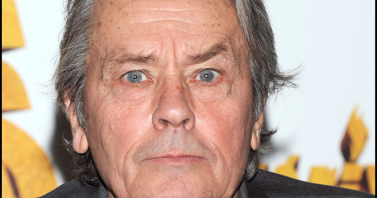 Alain Delon excédé par un célèbre acteur avec qui il jouait : "Tout d ...