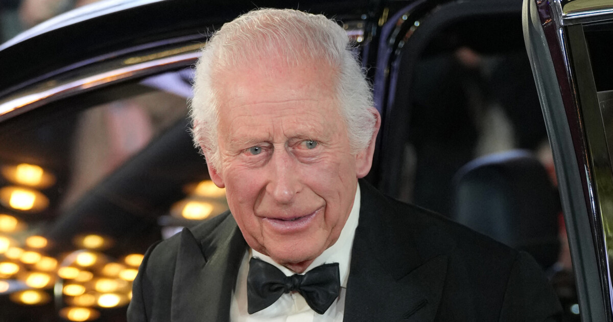 Charles III joue les stars à l'événement du moment mais c'est Camilla ...