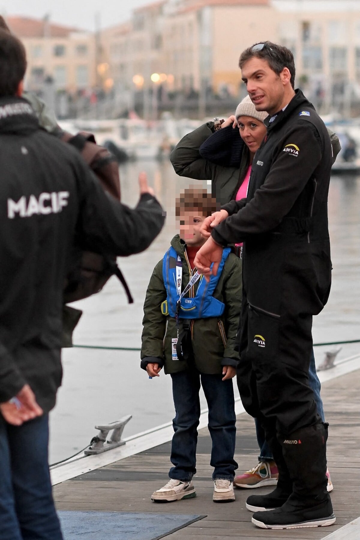 Photo : Charlie Dalin a pris le départ du Vendée Globe il y a trois ...