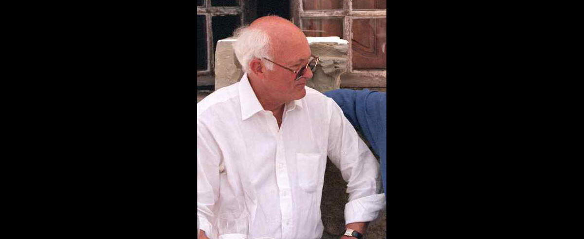 Photo : Peter Yates en 2000 - Purepeople