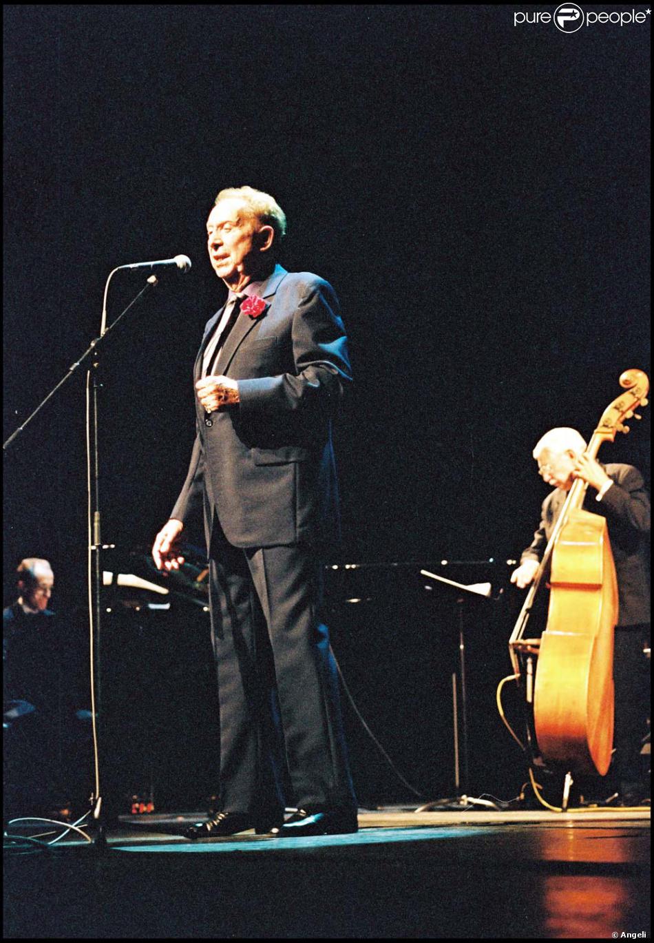 Charles Trenet fête ses 80 ans à l'Olympia, Paris, le 20 mai 1993 ...