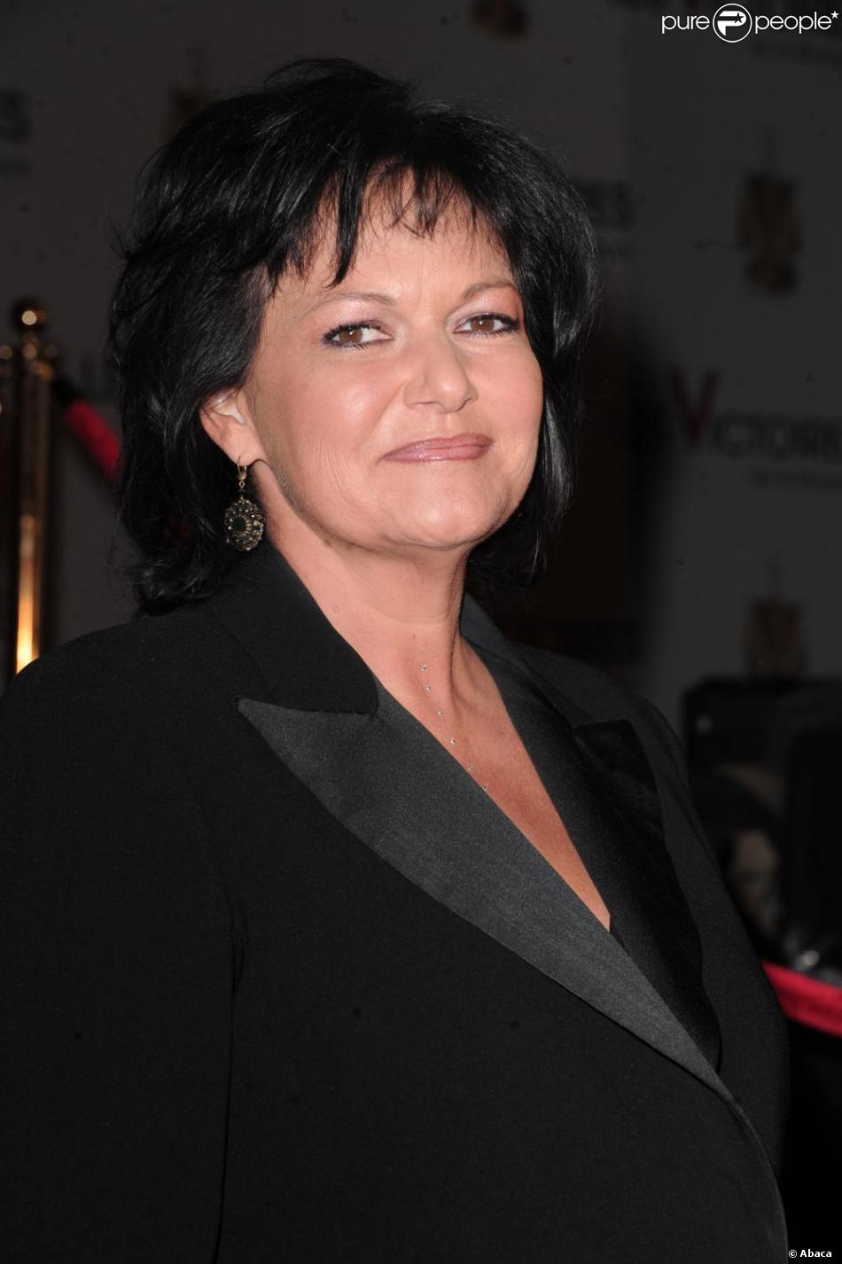 Maurane, sur le tapis rouge de la seconde cérémonie 2011 des Victoires ...