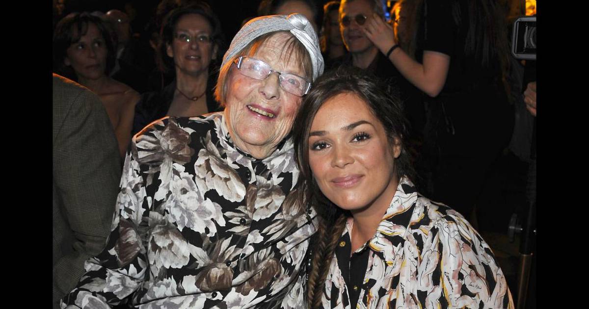 Mado Maurin et sa petite-fille Lola Dewaere à la remise des prix ...