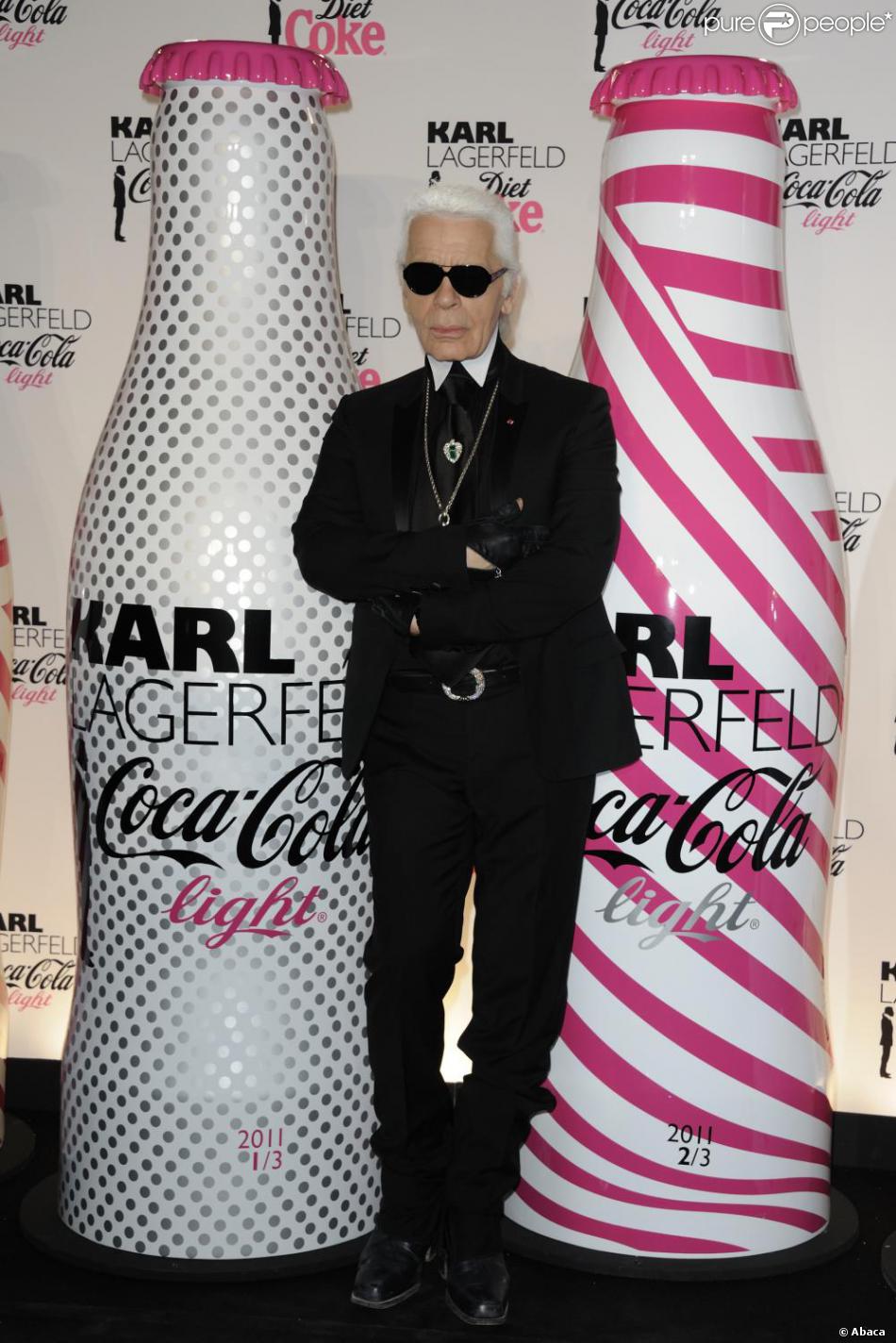 Kal Lagerfeld lors de la soirée Coca Cola Light pour célébrer le ...