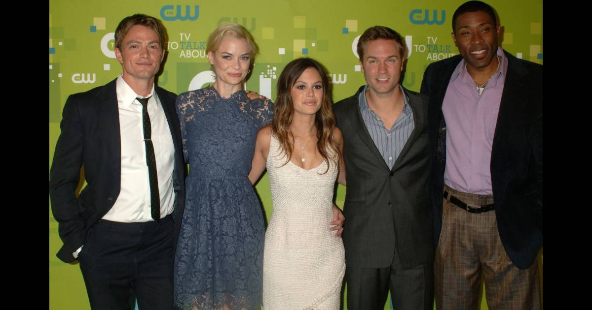 Le casting de la série Hart of Dixie assiste à la conférence de presse ...