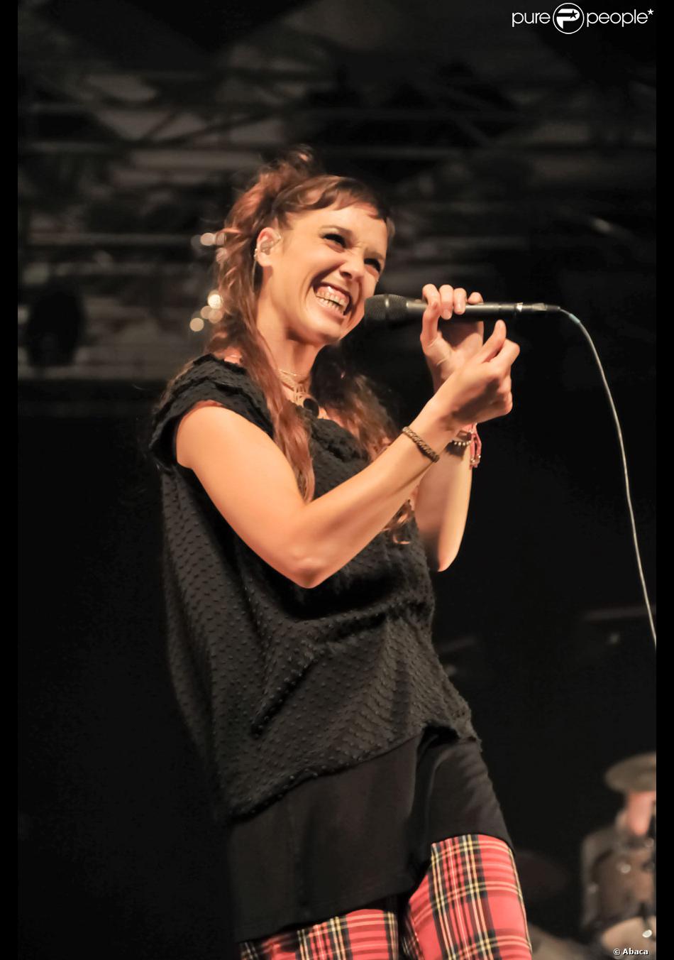 Zaz en concert en juin 2011 - Purepeople