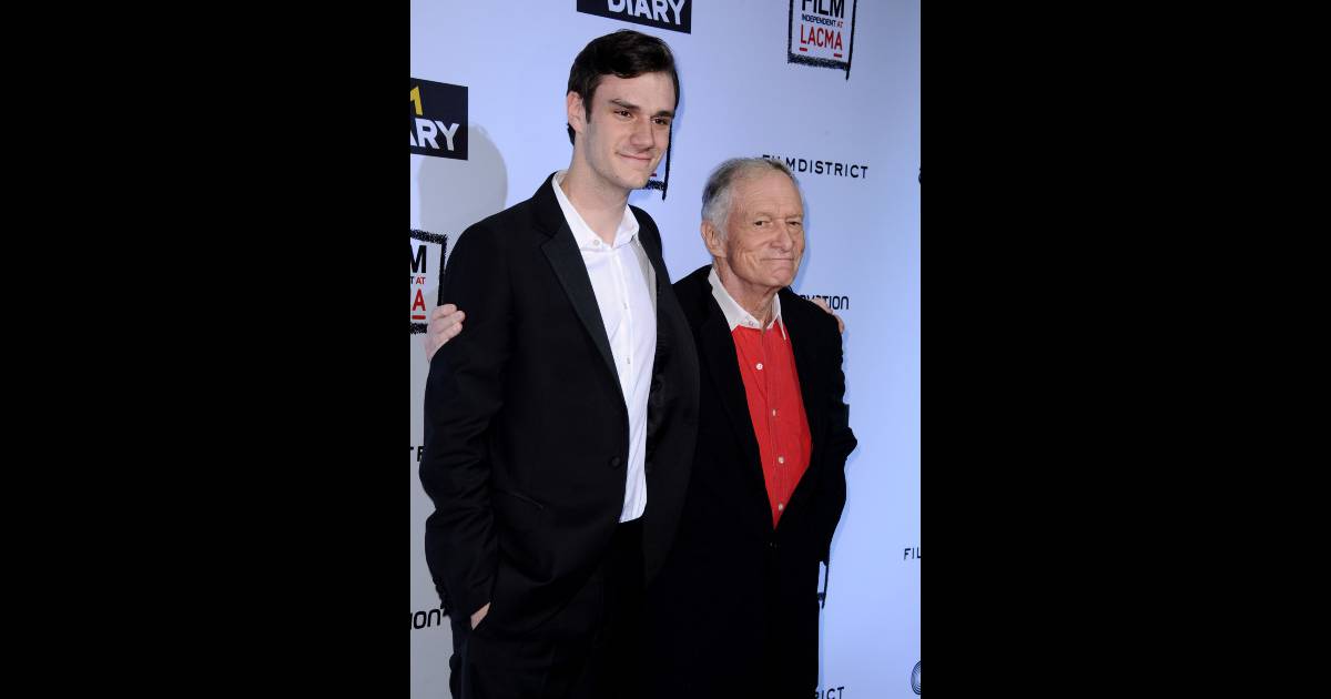Hugh Hefner et son petit-fils Marston Hefner à l'avant-première de Rhum ...