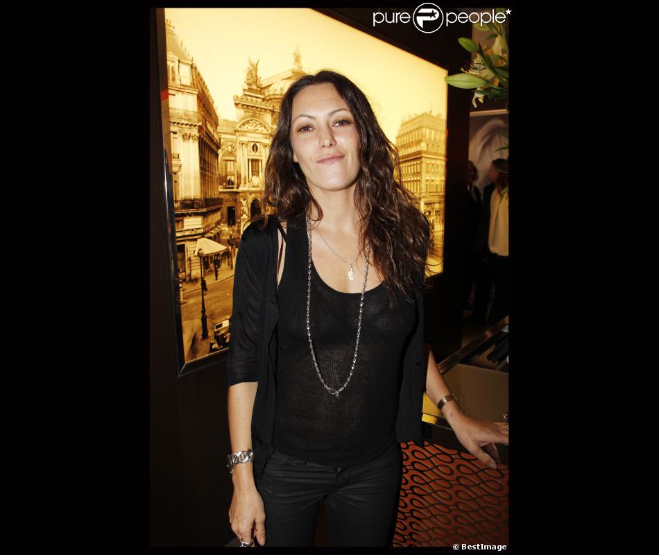 Karole Rocher à Paris en novembre 2011 - Purepeople