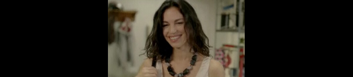 Vidéo : Aurélie Anger dans la pub Signal anti-âge en 2007 - Purepeople