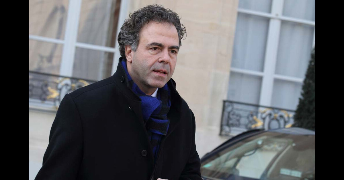 Luc Chatel : Il a repris ses activités - Ode (Purepeople)
