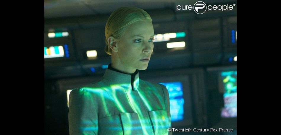 Charlize Theron dans Prometheus. - Purepeople