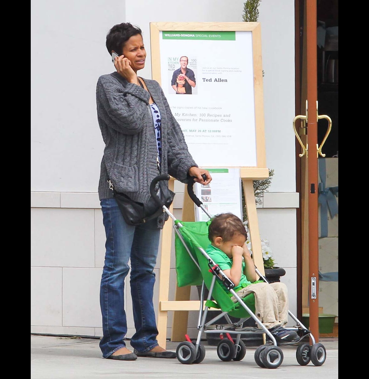 Photo : Keisha Chambers dans les rues de Los Angeles, le 8 mai 2012 ...