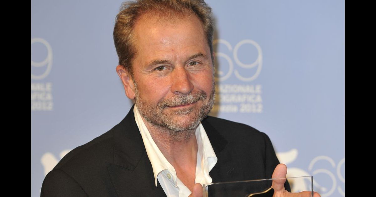 Le réalisateur Ulrich Seidl et le prix spécial du jury pour Paradies le ...