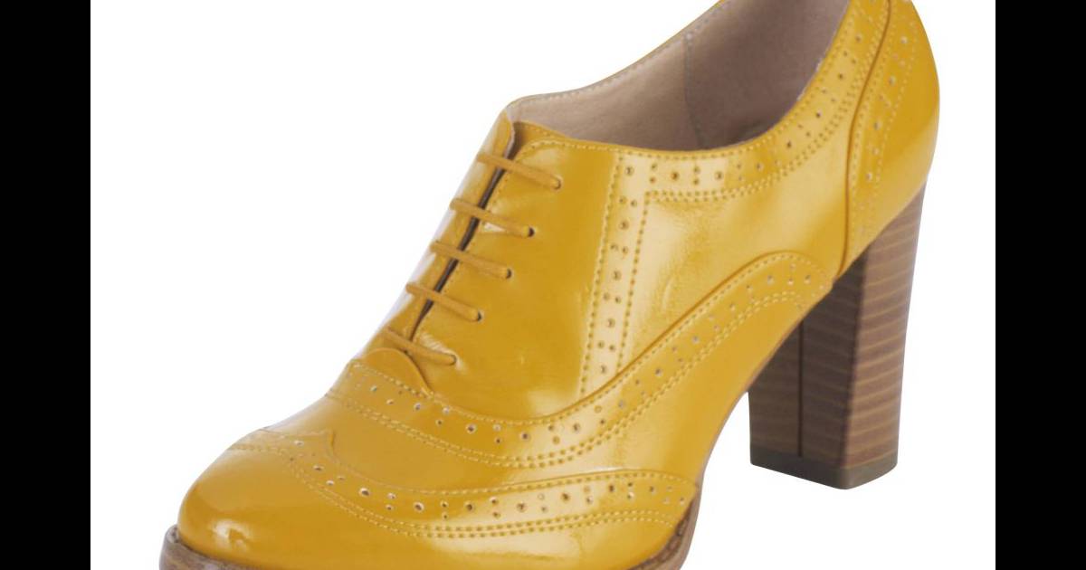 Derbies à talon Les 3 Suisses, 69,99 euros. - Purepeople