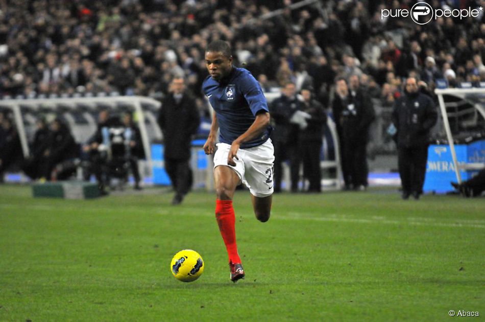 Loïc Remy au Stade de France à Saint-Denis le 11 novembre 2011 - Purepeople