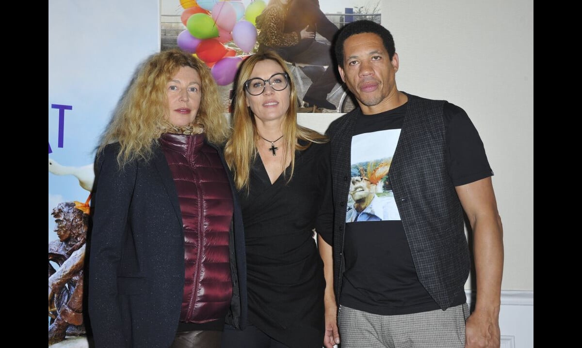 Photo : Mathilde Seigner, JoeyStarr et Stéphanie Murat présentent le ...