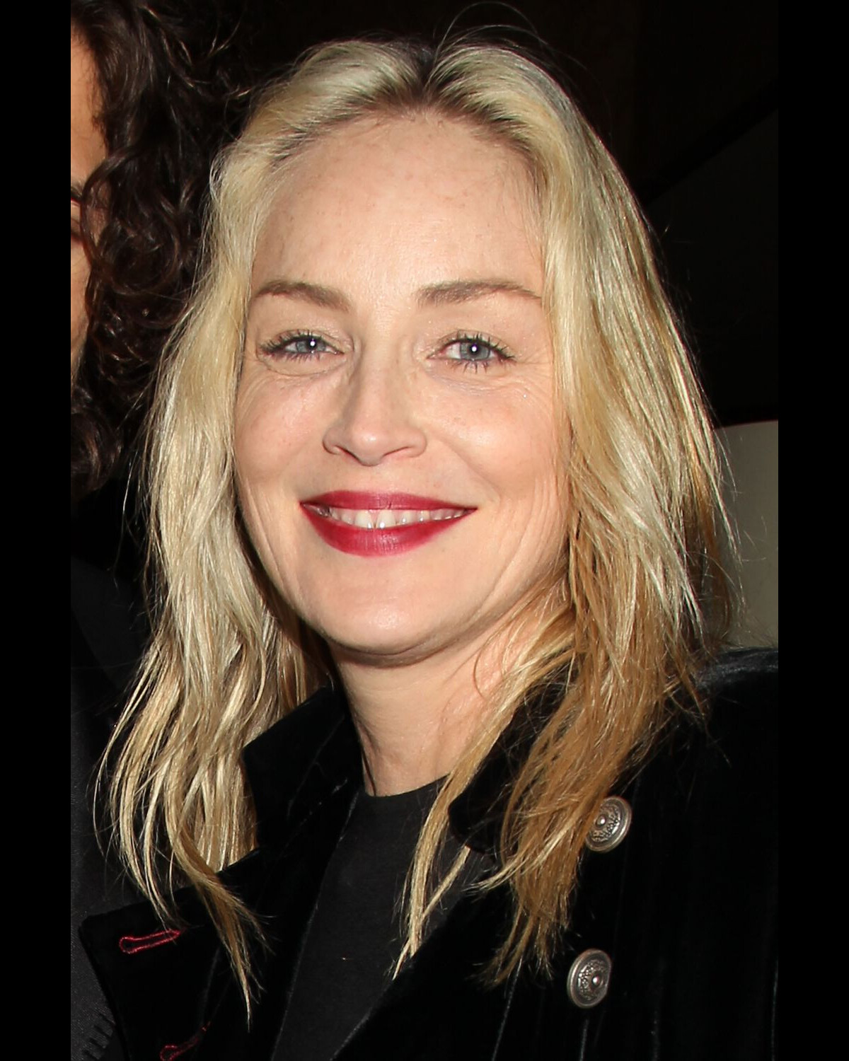 Photo : Sharon Stone blonde et ravissante pendant l'after-party suivant ...
