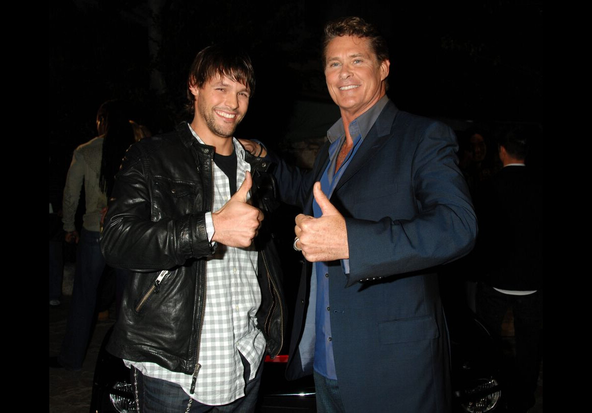 Photo : Justin Bruening et David Hasselhoff à Holmby Hills, le 12 ...