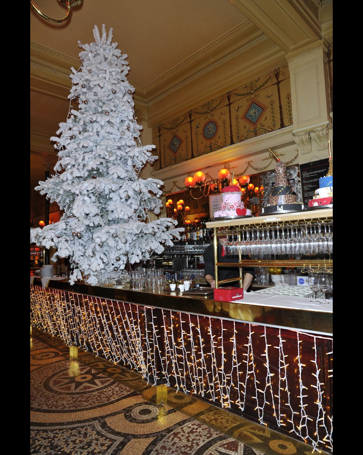 Photo : Restaurant le Grand Colbert, lieu de la première édition du ...