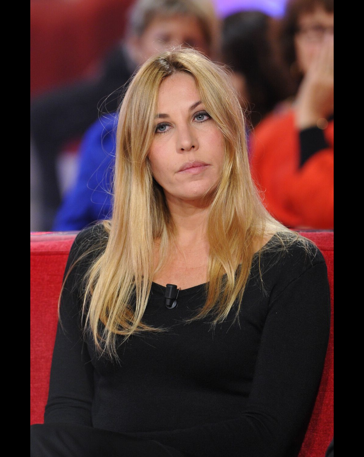 Photo : Mathilde Seigner sur le plateau de Vivement dimanche le 9 ...