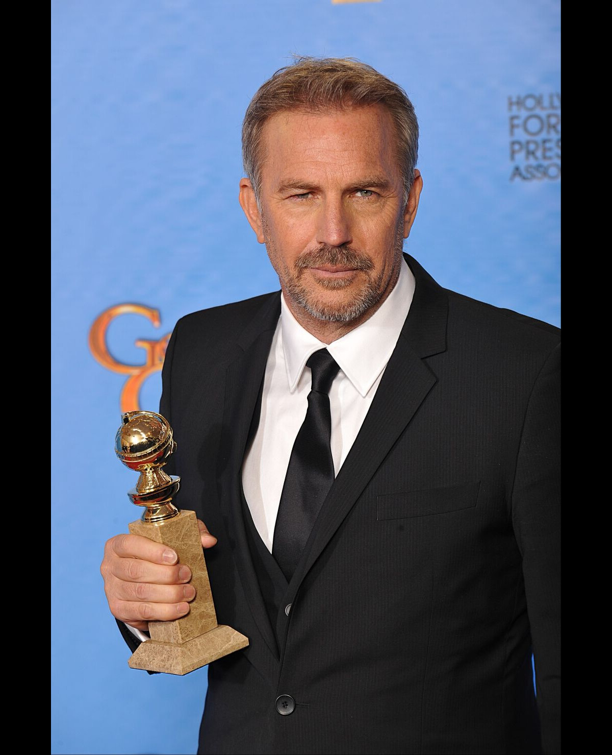 Photo : Kevin Costner remporte également un award télé lors des Golden ...
