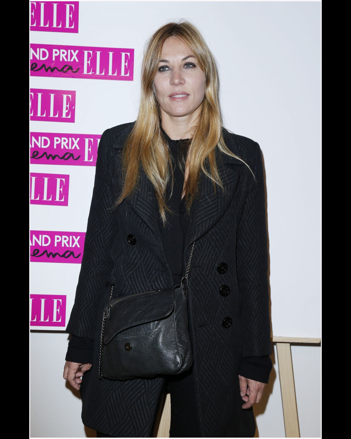 Photo : Mathilde Seigner lors de la remise des prix Cinéma Elle le 22 ...