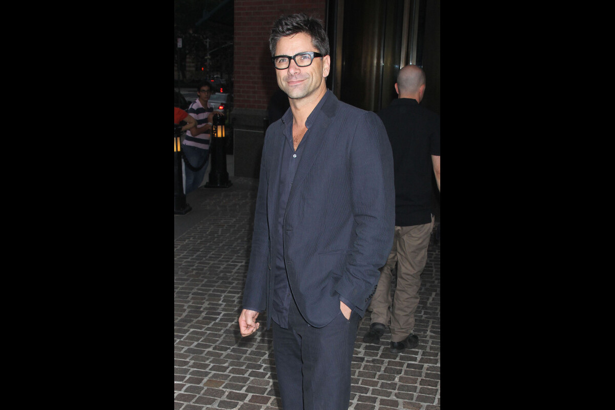 Vidéo : John Stamos à la première du film Killer Joe, à New York, 23 ...