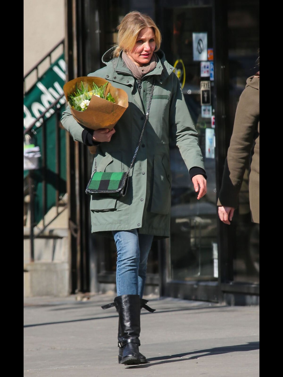 Photo : Cameron Diaz se promène avec une amie dans les rues de New-York ...