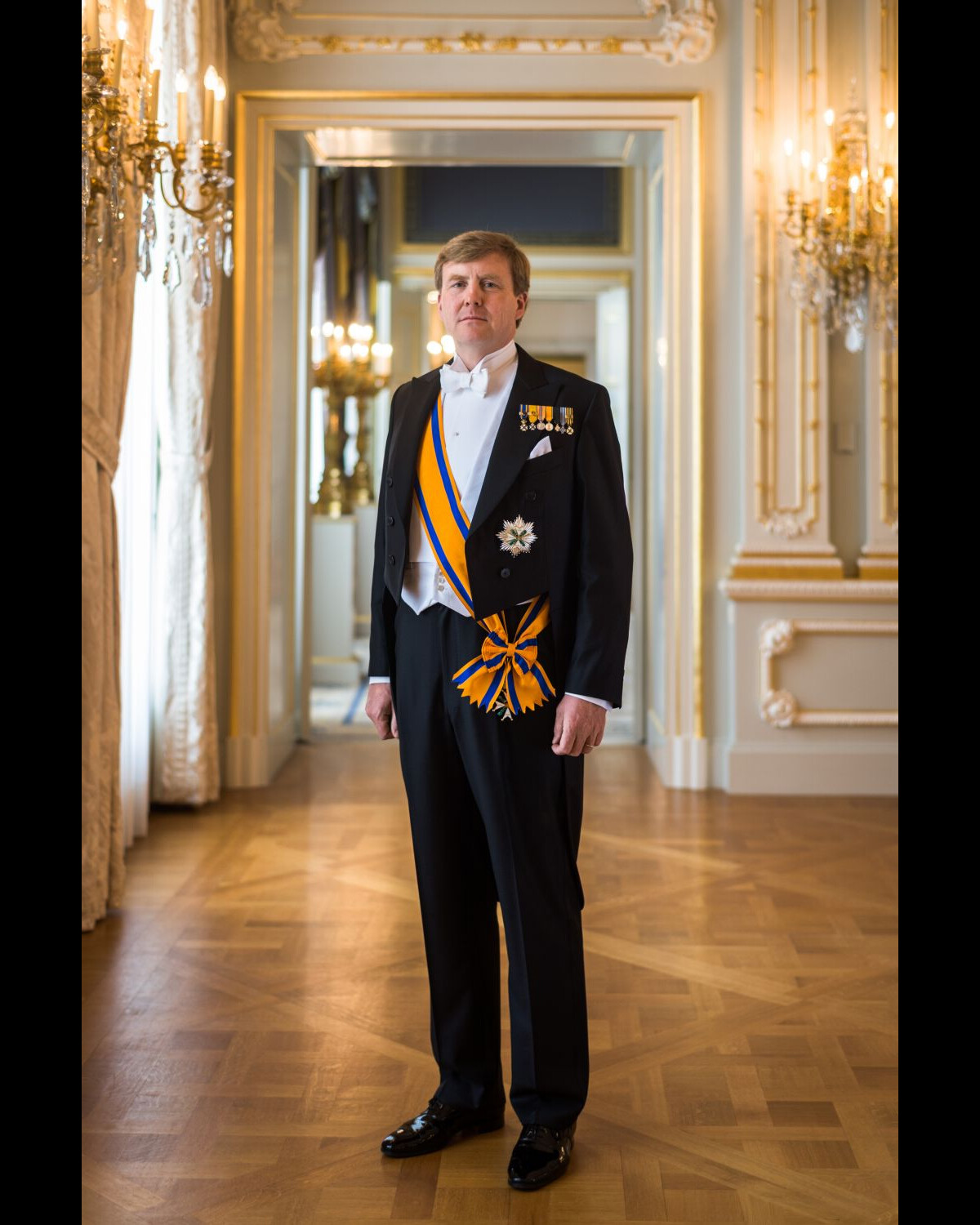 Photo : Le roi Willem-Alexander des Pays-Bas dans l'un des premiers ...