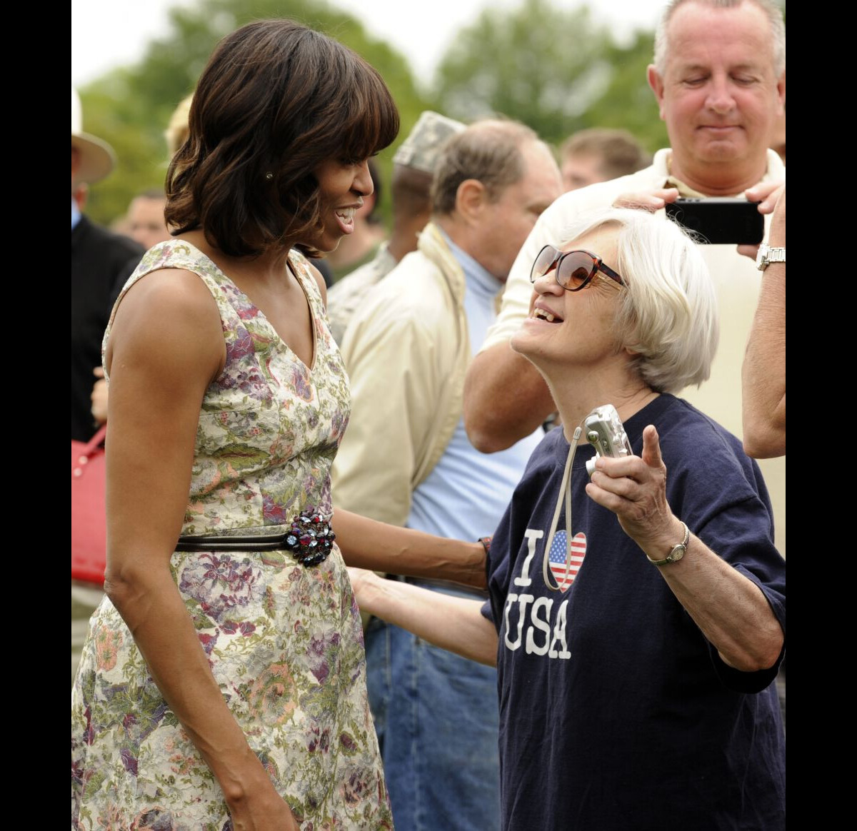 Photo : Michelle Obama au cimetière d'Arlington afin de rendre hommage ...