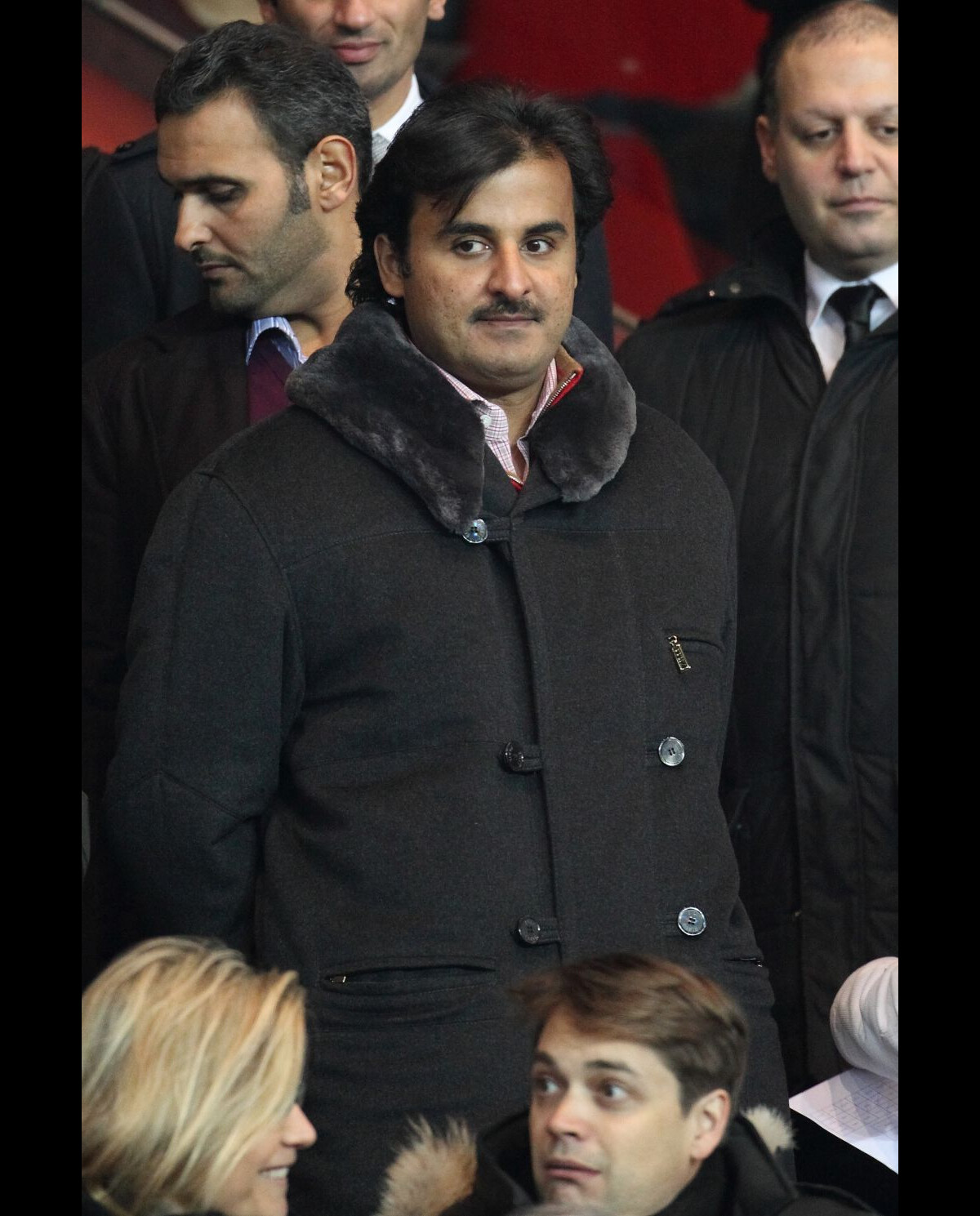 Photo : Le Prince Al Thani au Parc des Princes le 19 février 2012 ...