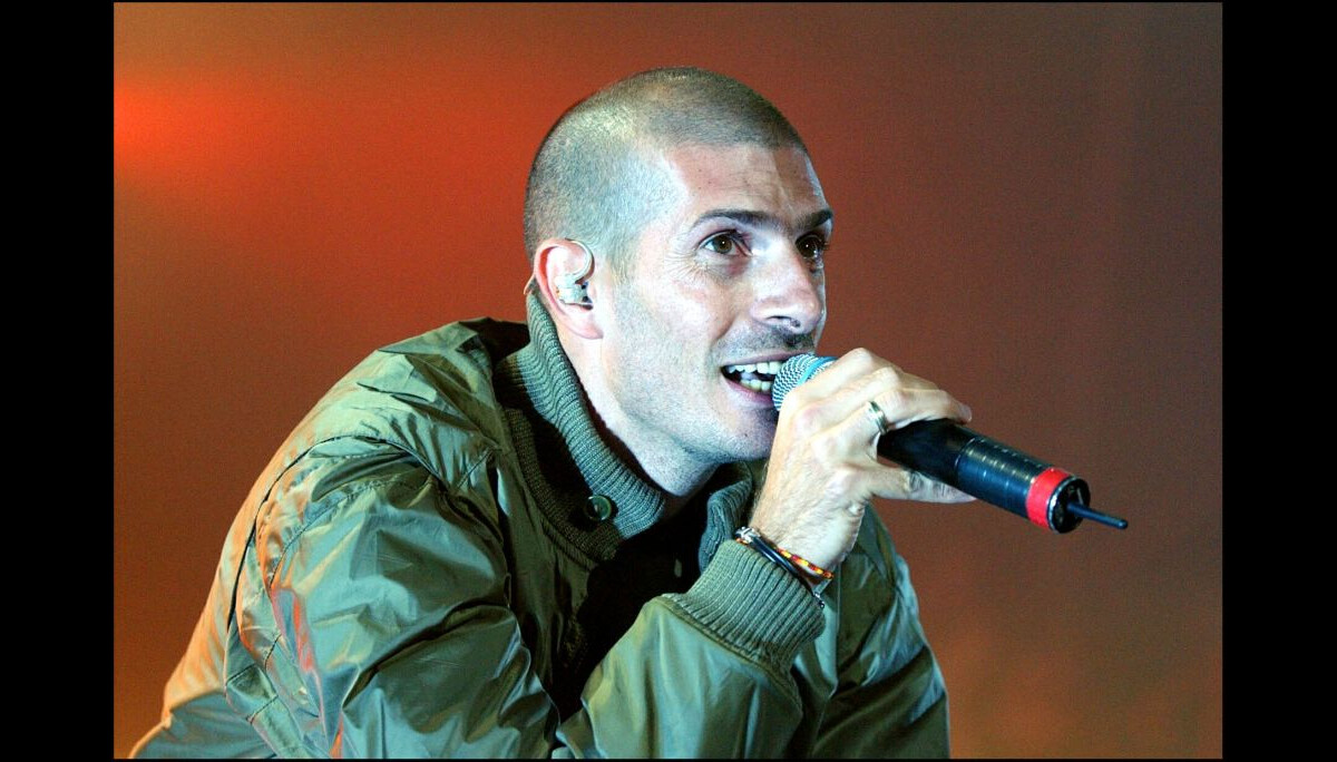 Photo : Akhenaton du groupe IAM à La Rochelle en août 2004. - Purepeople