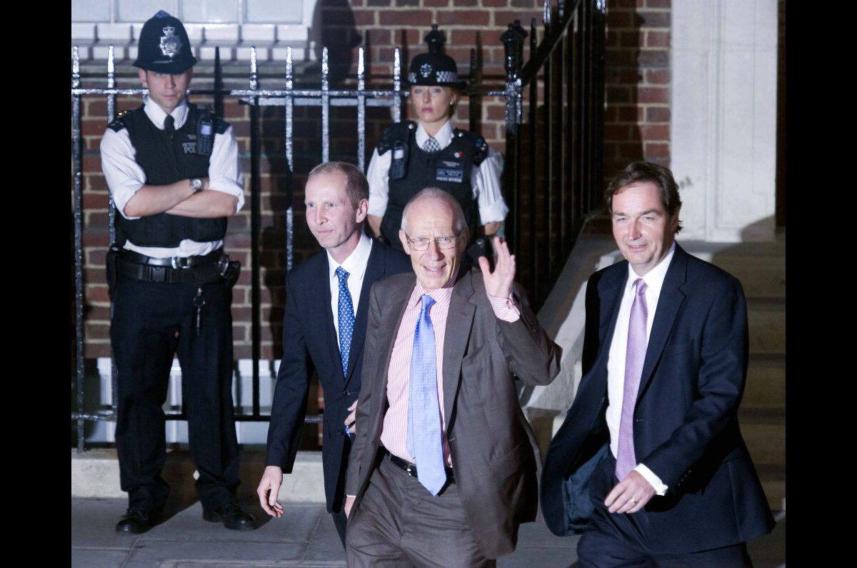 Photo : Le docteur Marcus Setchell quittant dans la soirée du 22 ...