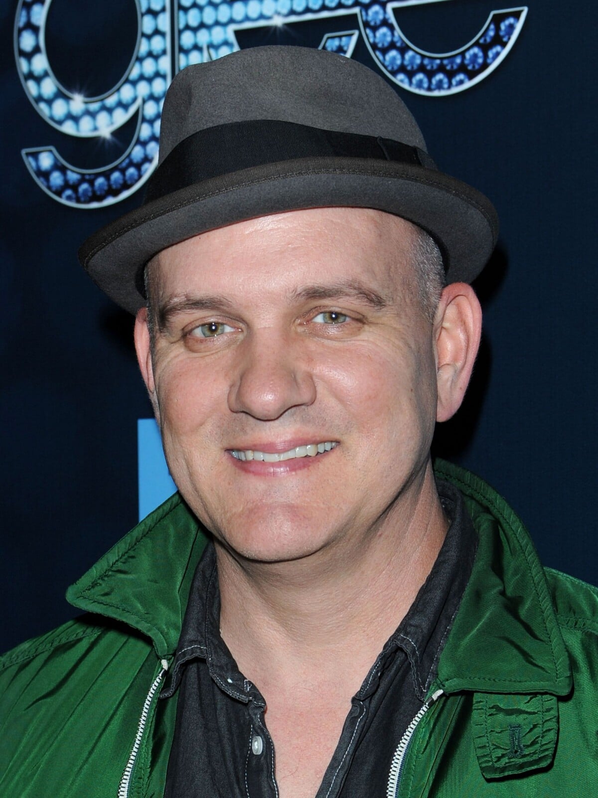 Photo : Mike O'Malley lors de la soirée pour le 100e épisode de Glee, à ...
