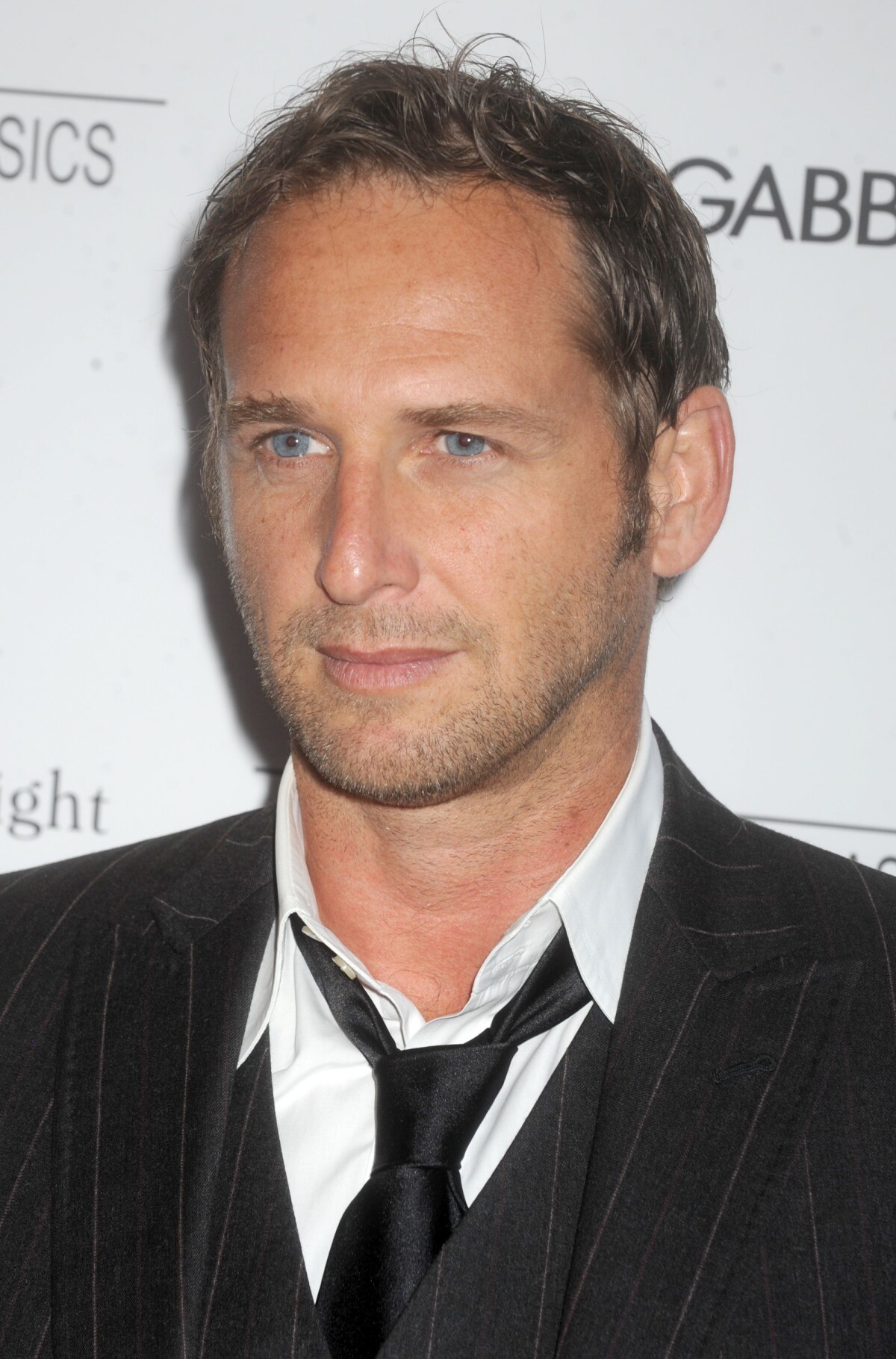 Photo : Josh Lucas lors de la première de Magic In The Moonlight au ...