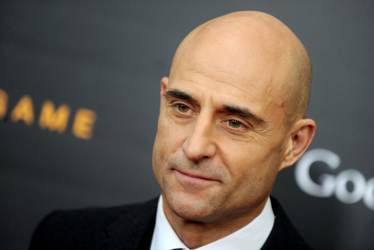 Photo : Mark Strong lors de la première du film Imitation Game au ...