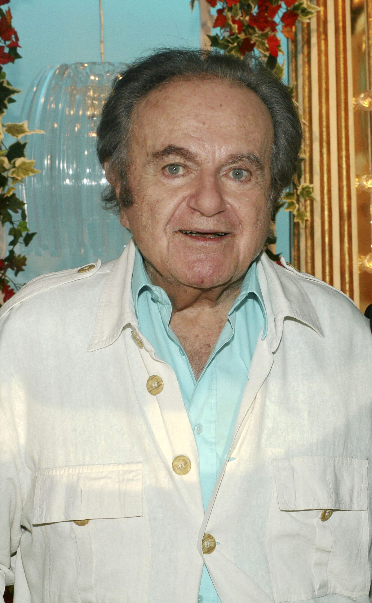 Photo : Guy Béart en septembre 2014 à Paris - Purepeople