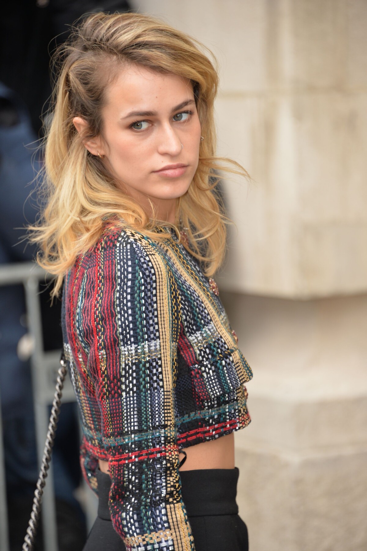 Photo : Alice Dellal - Arrivées au 2ème défilé de mode "Chanel ...