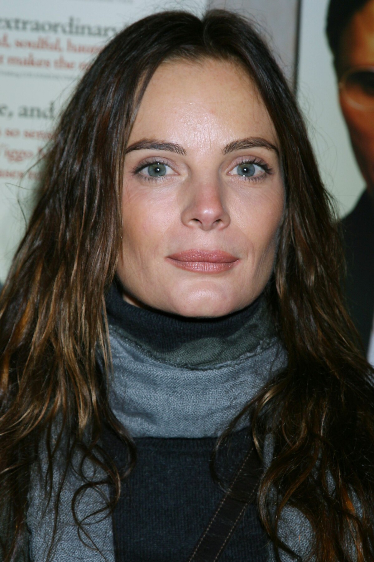 Vidéo : Gabrielle Anwar arrive à la première du film 'Good' à New York ...