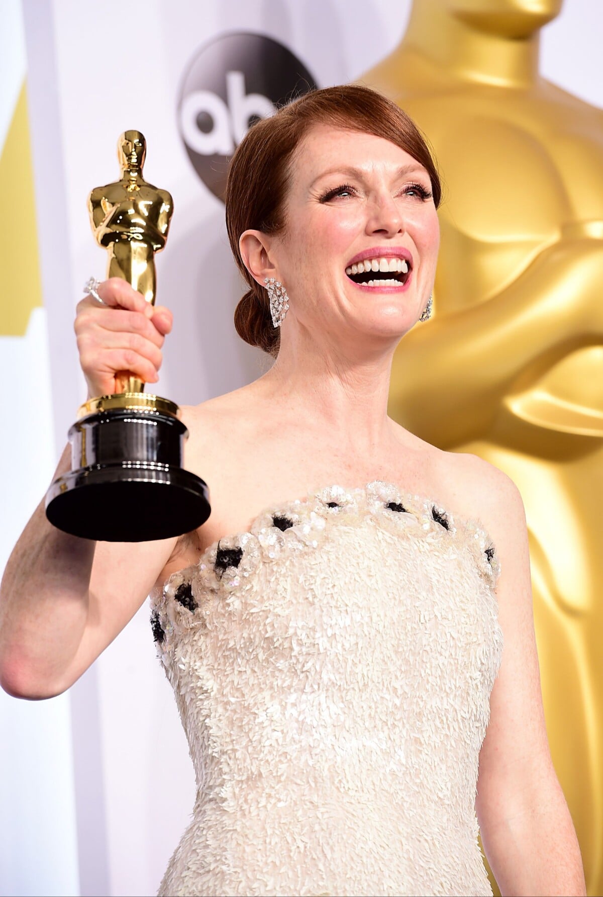 Photo Julianne Moore Avec Son Oscar En Press Room De La 87e Cérémonie
