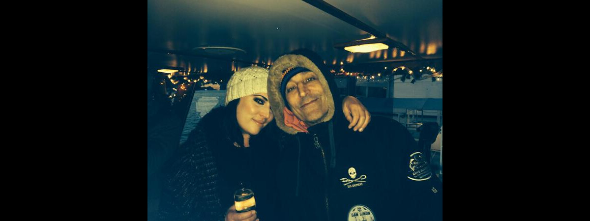 Photo : Sam Simon et Kate Porter le 16 décembre 2014 - Purepeople