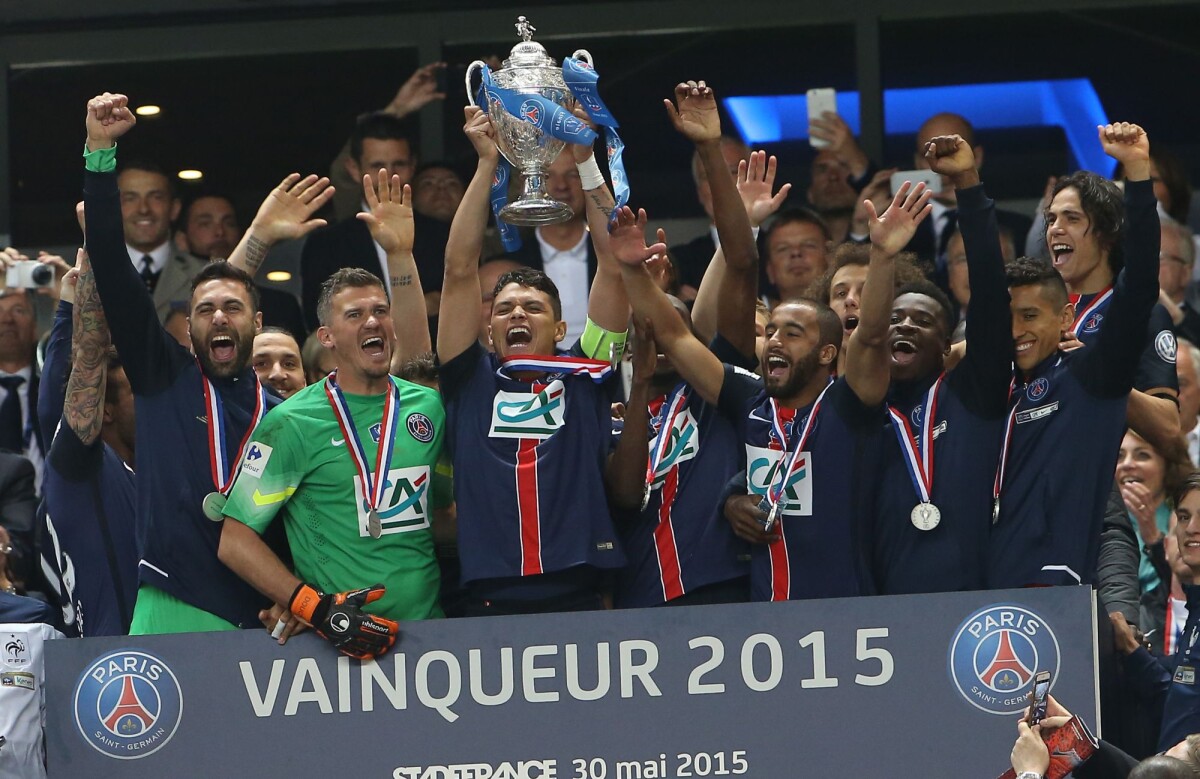 Photo : L'équipe du PSG au Stade de France le 30 mai 2015 pour la ...