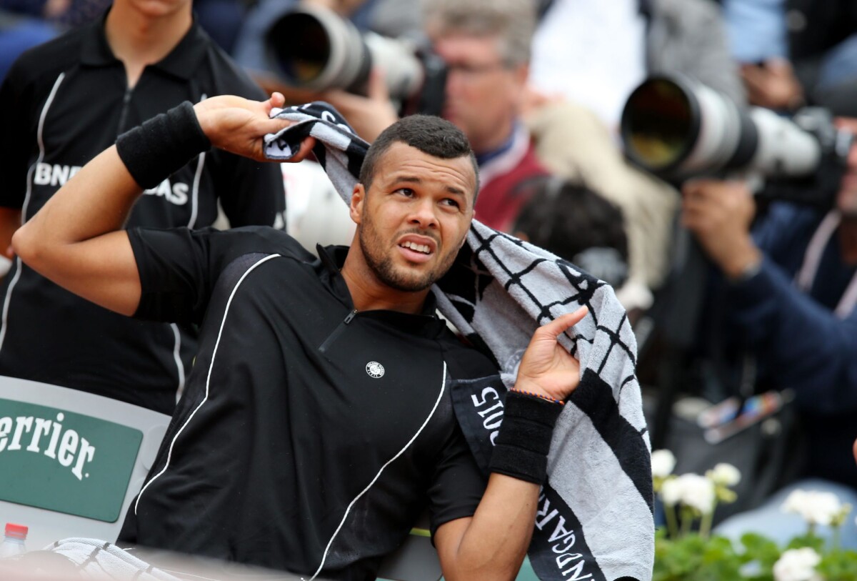 Photo : Jo-Wilfried Tsonga à Roland-Garros à Paris, le 31 mai 2015 ...