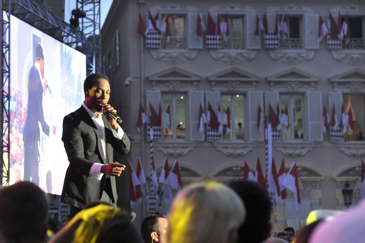 Photo : Lemar en première partie. Concert organisé le 12 juillet 2015 ...