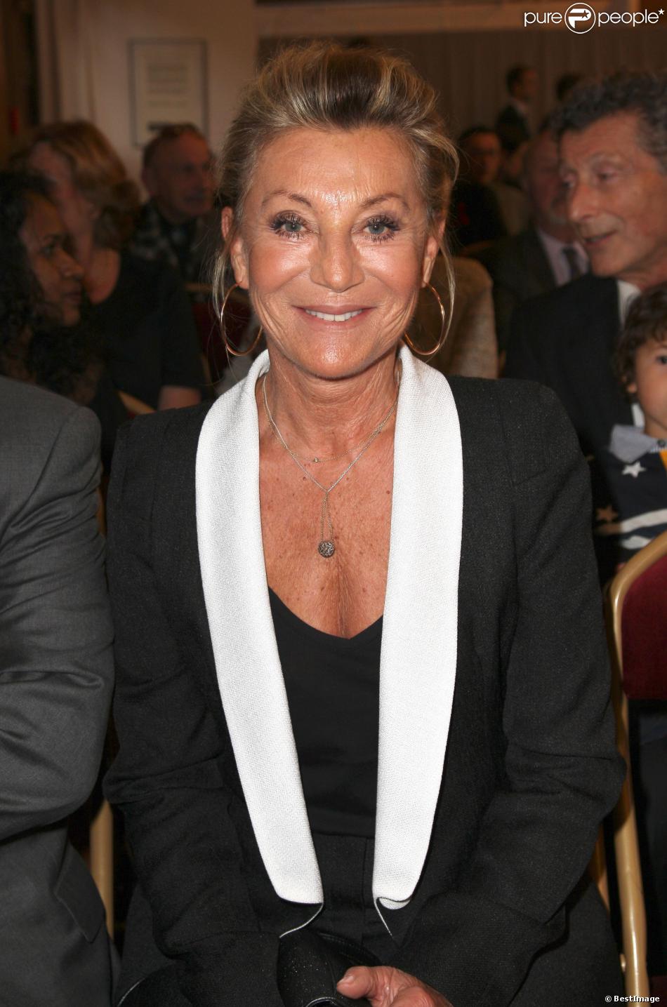 Sheila à Paris. Le 27 septembre 2013. - Purepeople