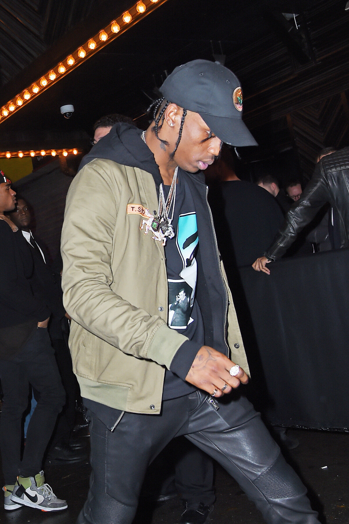 Photo : Travi$ Scott arrive à l'Up&Down à New York, le 19 novembre 2015 ...