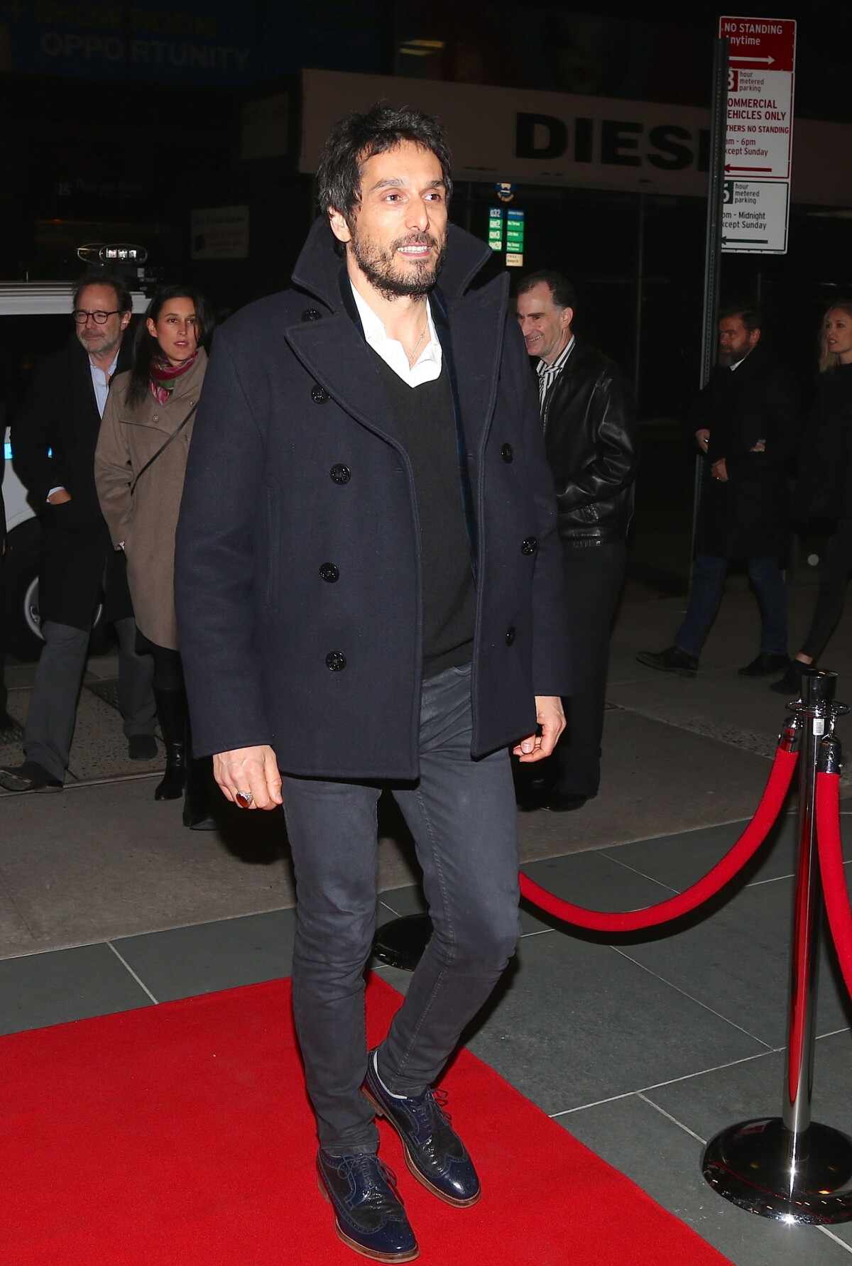 Photo : Exclusif - Vincent Elbaz arrive au Festival du film "In French ...