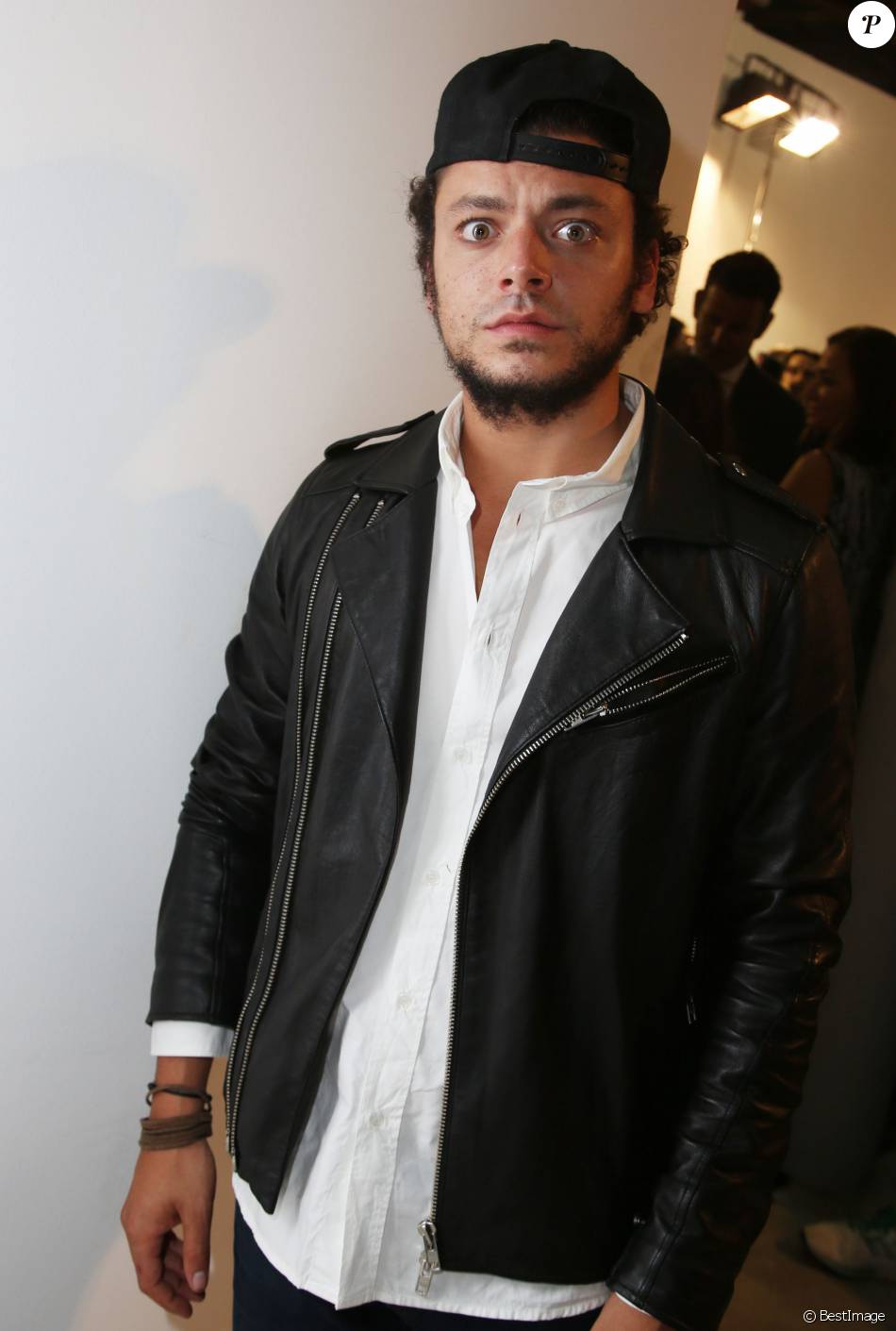 Exclusif - Kev Adams - Backstage du défilé Paul & Joe prêt-à-porter ...