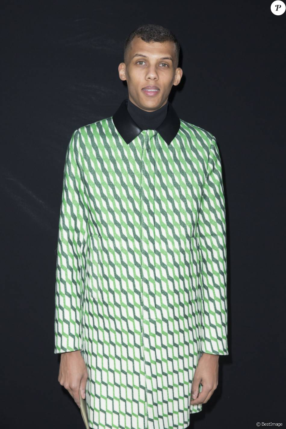 Stromae - au défilé de mode Valentino, collection prêt-à-porter automne ...